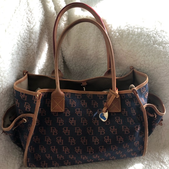 Dooney & Bourke | Bags | Large Dooney Bourke Purse | Poshmark